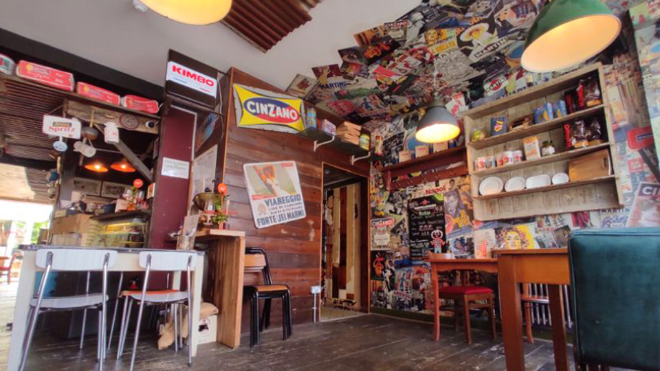 Interior Rustico Do Cafe Rustico Bexhill Restaurant HappyCow